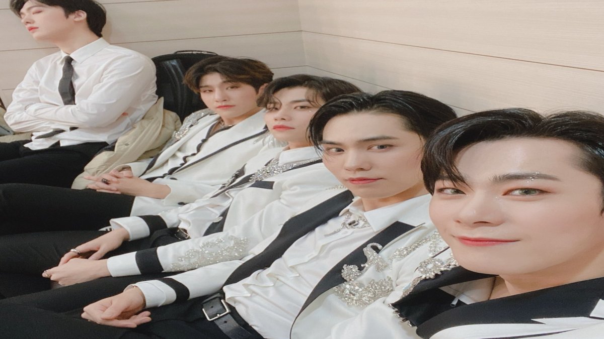 ทายตา สมาชิกวง Astro - Quiz.Postjung.com